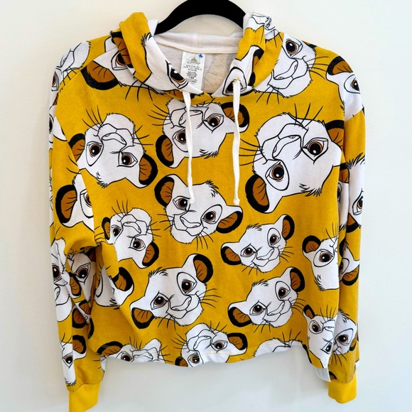 Disney | Tops | Disneyland Park Official Merch Lion King Simba Hoodie ...